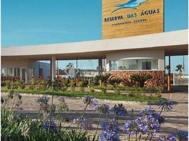 Três terreno juntos em Condomínio fechado