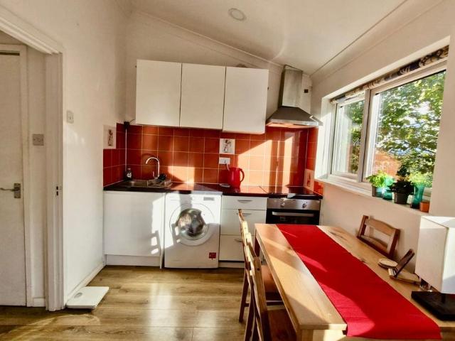 Tresham Crescent, London NW8, Studio to rent, £1,650 pcm | PrimeLocation