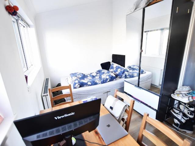 Tresham Crescent, London NW8, Studio to rent, £1,670 pcm | PrimeLocation
