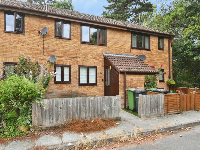 Tresilian Gardens, West End SO18, 1 bed maisonette to rent, £895 pcm | PrimeLocation
