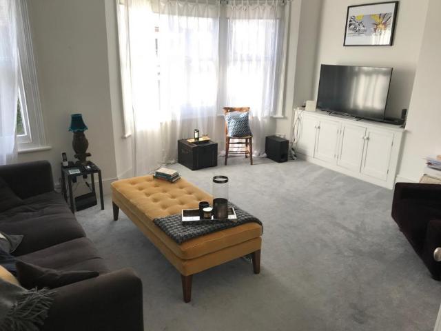 Tressillian Road, London, SE4 1 bed flat to rent £1,825 pcm £421 pw