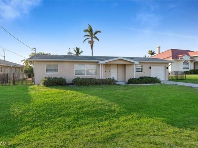 Triton Ct W, Cape Coral, Home For Sale