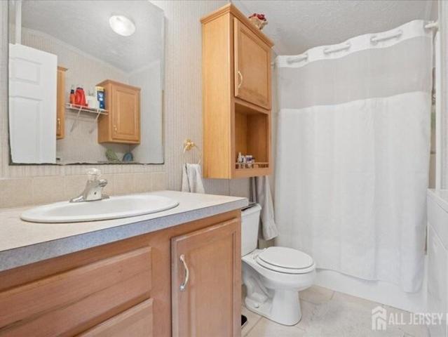 tri M Woodbridge Ave, Edison, Property For Sale