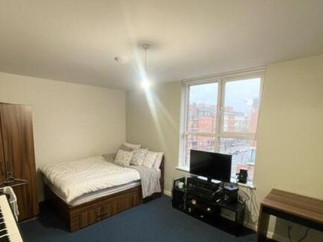 Triangle South, Clifton, 3 Bedroom Apartment
