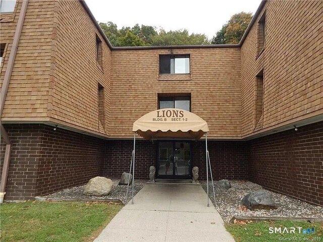 Triangle St Apt A, Danbury, Condo For Sale