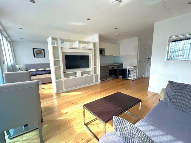 Trident House, Station Road UB3, Studio to rent, £1,375 pcm | PrimeLocation
