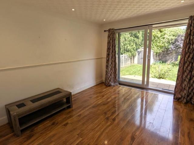 Triggs Lane, Woking, Surrey, GU22