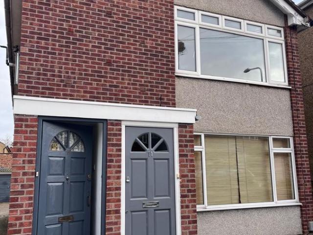 Trillo Court, St. Johns Road, Seven Kings, Ilford IG2, 2 bed flat to rent, £1,850 pcm | PrimeLocation