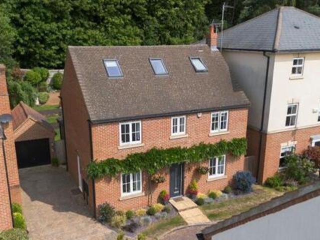 Trilley Fields, Maulden, 5 Bedroom Detached
