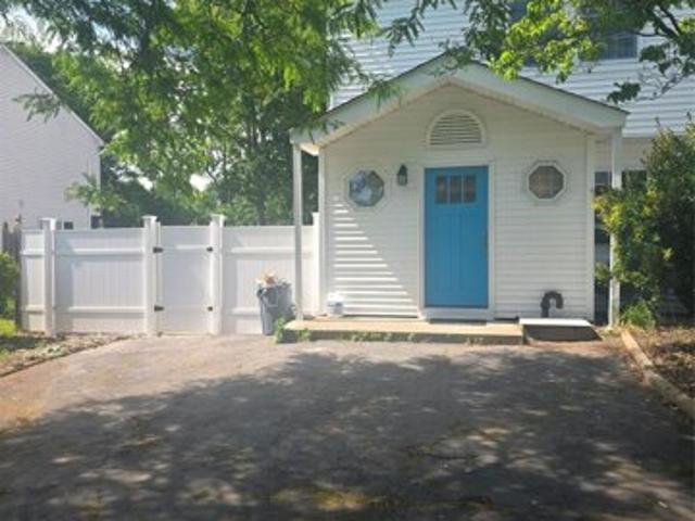 Trim St, Bay Shore, Home For Sale