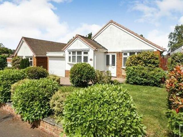 Trimpley Gardens, Penn, 3 Bedroom Detached