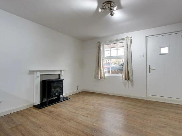 Tring Road, Wilstone