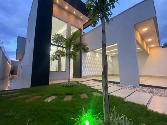 TRINDADE Casa Padrão Setor Cristina II Expansão Casa de Rua com 3 Quarto s à Venda por R$ 88000