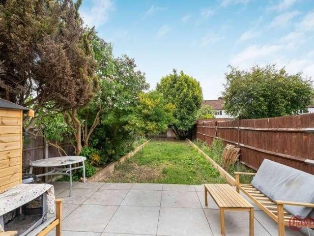 Trinity Avenue, Bush Hill Park, Enfield, EN1