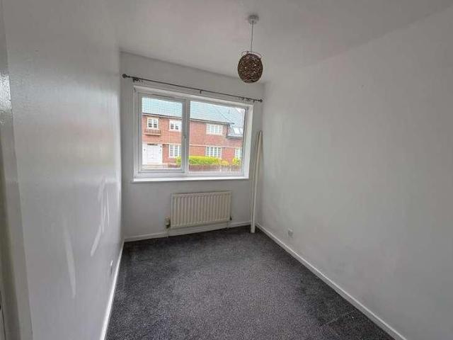 Trinity Avenue, Northampton, NN2