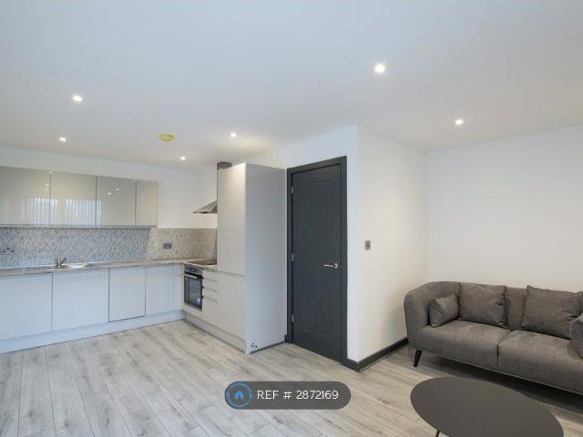 Trinity Apartments, Leeds LS13, 1 bed flat to rent, £895 pcm | PrimeLocation