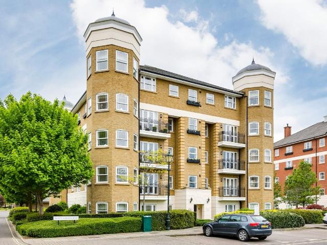Trinity Church Road, Barnes SW13, 2 bed flat to rent, £2,750 pcm | PrimeLocation