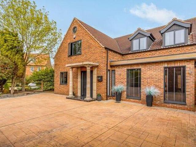 Trinity Close, Carlton Le Moorland, 5 Bedroom Detached