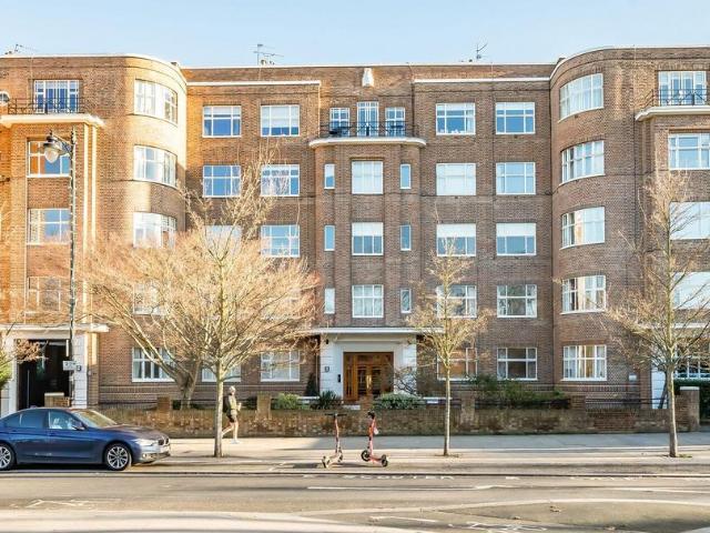 Trinity Close, Clapham Old Town. 1 bed flat to rent £2,200 pcm £508 pw