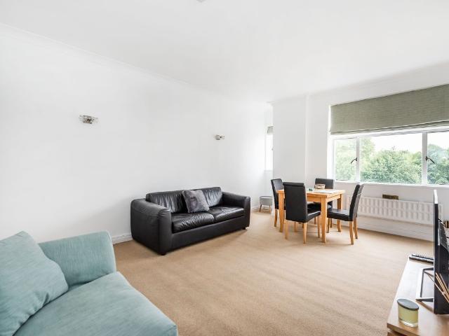 Trinity Close SW4, 1 bed flat to rent, £2,750 pcm | PrimeLocation