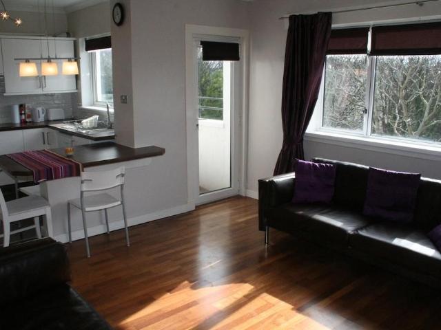 Trinity Court, Edinburgh, EH5