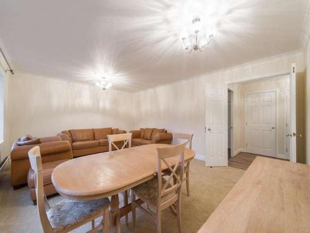 Trinity Court, Gloucester Terrace, W2