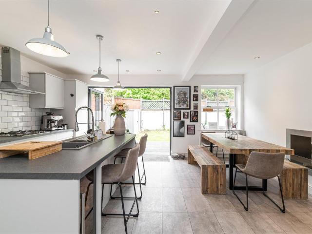 Trinity Courtyard, St Peter's Basin, Newcastle Upon Tyne NE6, 3 bed town house to rent, £2,000 pcm | PrimeLocation