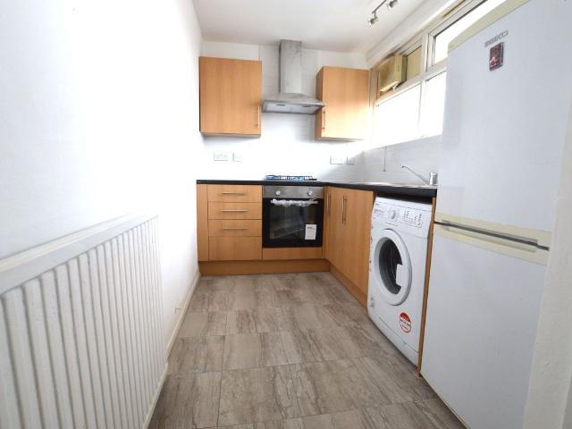Trinity Gardens E16, 2 bed flat to rent, £1,750 pcm | PrimeLocation