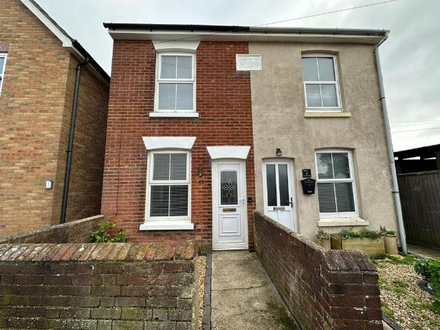 Trinity Gardens Fareham UNFURNISHED 2 bed cottage to rent £1,225 pcm £283 pw