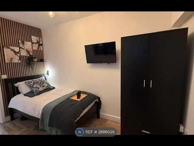 Trinity Lane, Hinckley LE10, Room to rent, £600 pcm | PrimeLocation