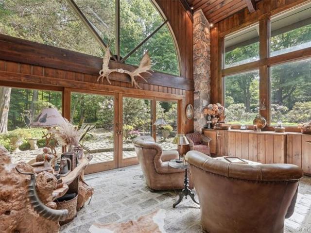 Trinity Pass Rd, Pound Ridge, Home For Sale