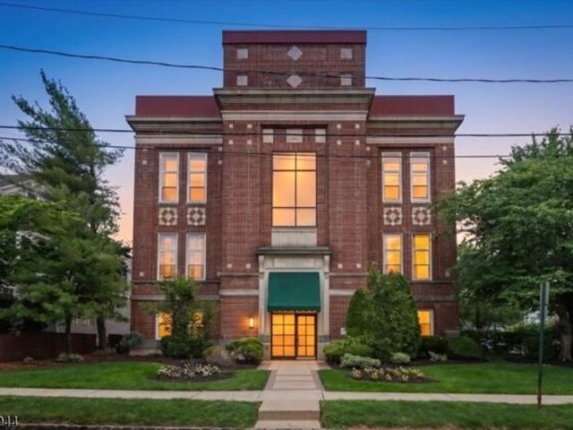 Trinity Pl Apt Gn, Westfield, Condo For Sale