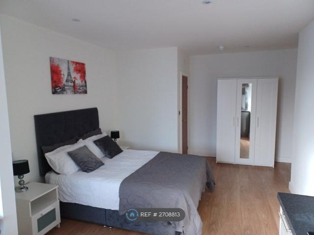 Trinity Point, Stoke On Trent ST1, 1 bed flat to rent, £630 pcm | PrimeLocation