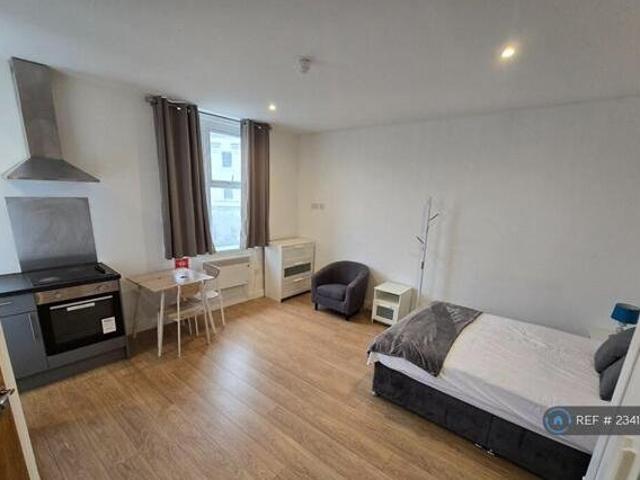 Trinity Point, Stoke on trent, Studio Flat For