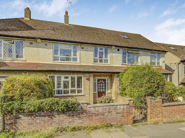 Trinity Rise, Brixton SW2, 3 bed property to rent, £2,700 pcm | PrimeLocation
