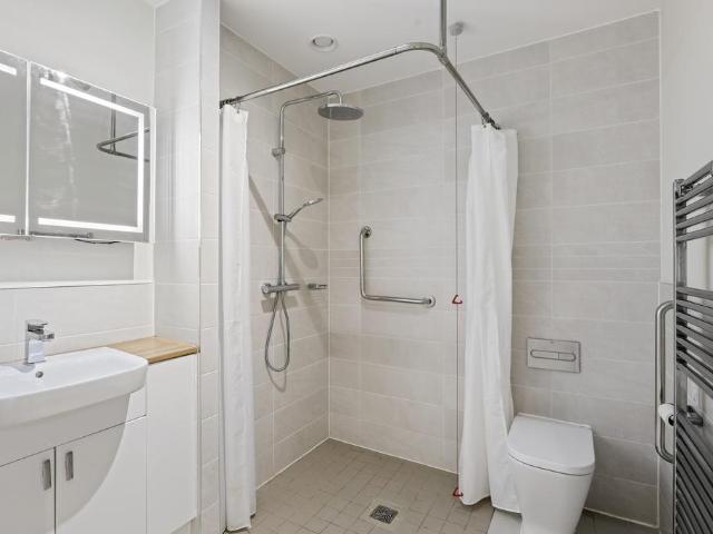 Trinity Road, Chipping Norton OX7 1 bed retirement property to rent £2,750 pcm £635 pw