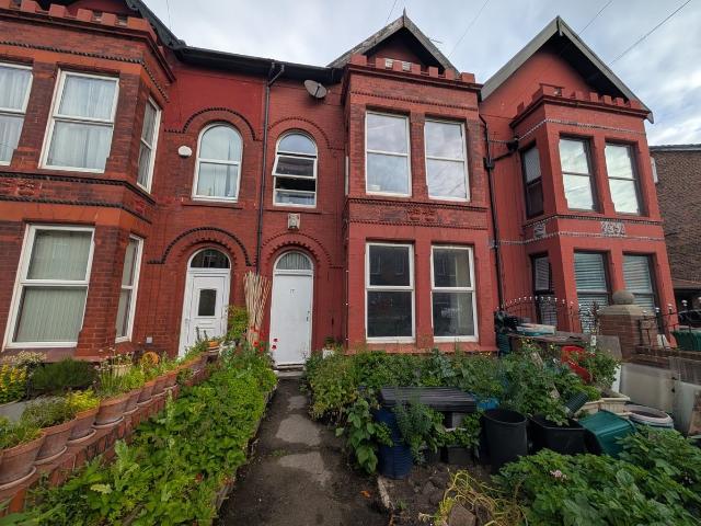 Trinity Road, Bootle L20, 2 bed flat to rent, £700 pcm | PrimeLocation
