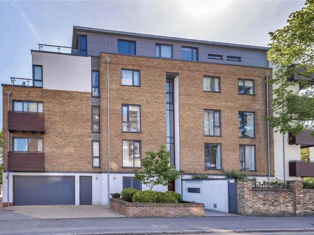 Trinity Road, London SW19, 2 bed flat to rent, £2,500 pcm | PrimeLocation