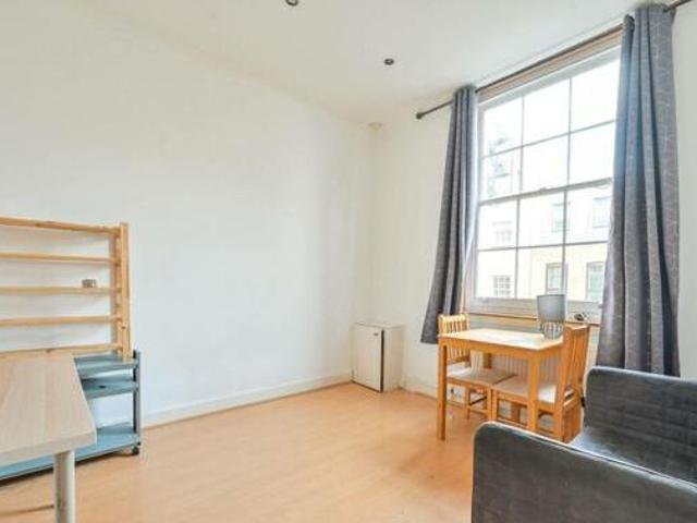 Trinity Street, Borough, 1 Bedroom Flat