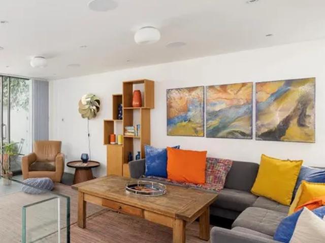Trinity Walk, London, NW3 5JJ, United Kingdom | 4 bed townhouse for rent #167778268 | Rentberry