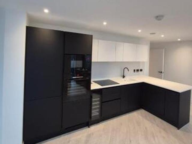 Trinity Way, Vista River Gardens, Manchester, 2 Bedroom Apartment
