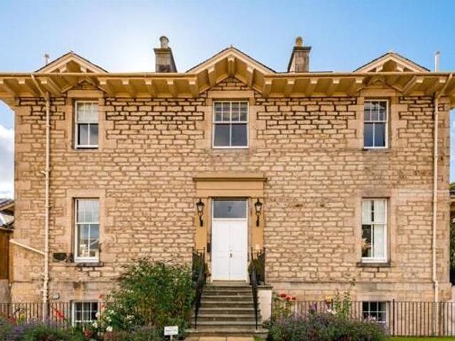 Trinity Way, Edinburgh, 2 Bedroom Apartment