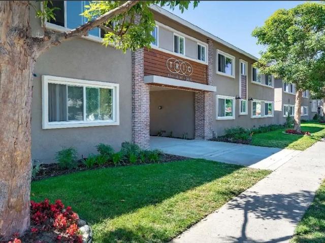 Trio Apartment 1 Bedroom Apartment for Rent at 879 Center St, Costa Mesa, CA 92627 Westside Costa Mesa