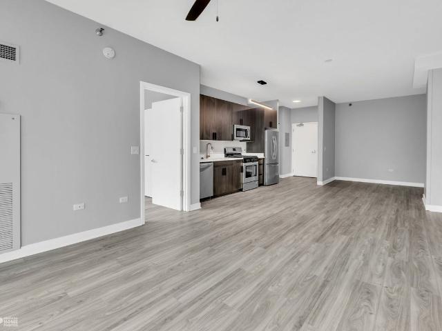 TRIO Apartments 2 Bedroom Apartment for Rent at 670 W Wayman St, Chicago, IL 60661 Near West Side