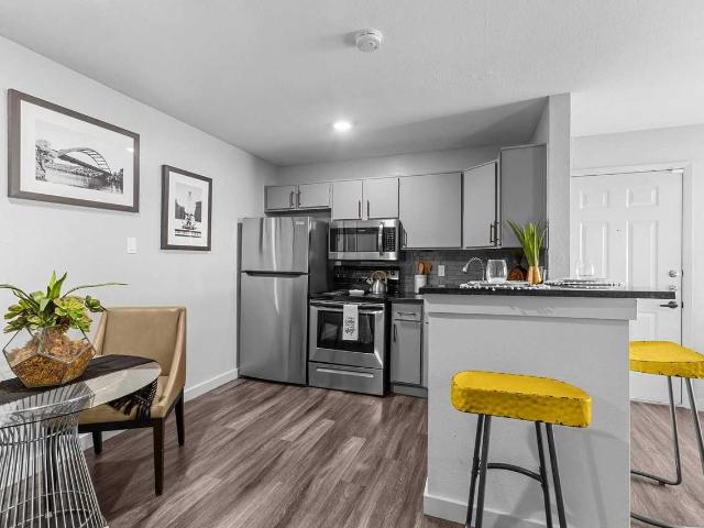Trio 1 Bedroom Apartment for Rent at 2317 S Pleasant Valley Rd, Austin, TX 78741 Pleasant Valley