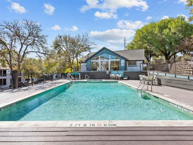 Trio 1 Bedroom Apartment for Rent at 2317 S Pleasant Valley Rd, Austin, TX 78741 Pleasant Valley