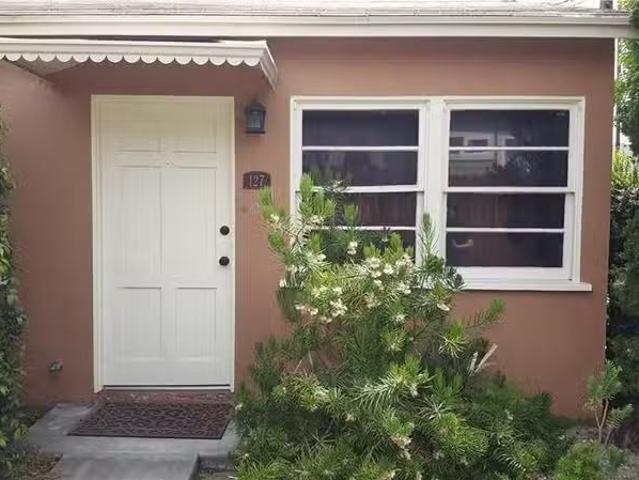 Triplex Monrovia, CA 127 Grand Ave #127