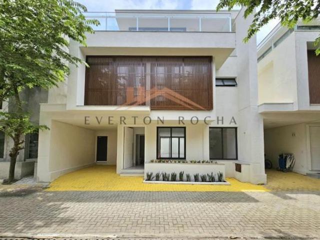 Triplex na praia de Cambury com 5 quartos para venda condomínio fechado com lazer
