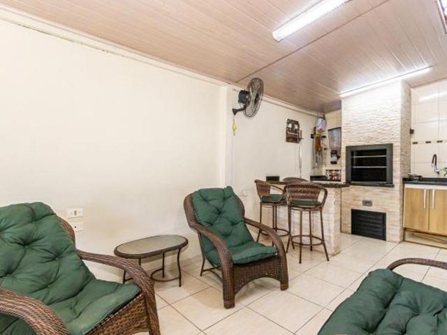 Triplex no Bairro Capão Raso 166 m2, Residencial ou Comercial