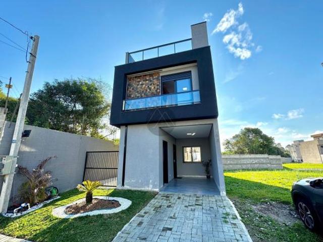 Triplex no Residencial Foggiatto – Espaço, Conforto e Localização no Costeira